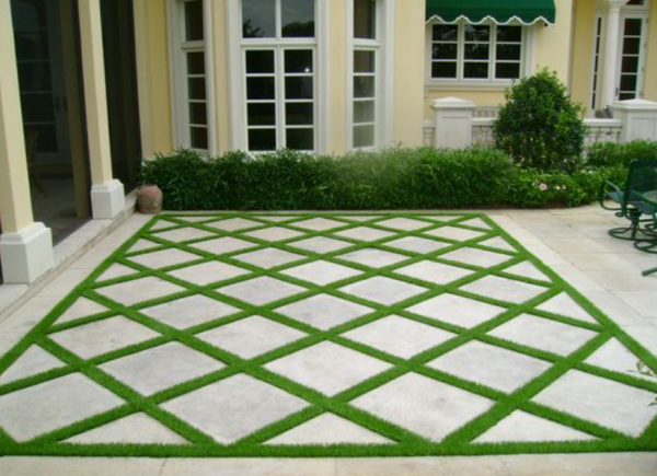 Batu Paving Berpadu Dengan Rumput Hijau - Desain id